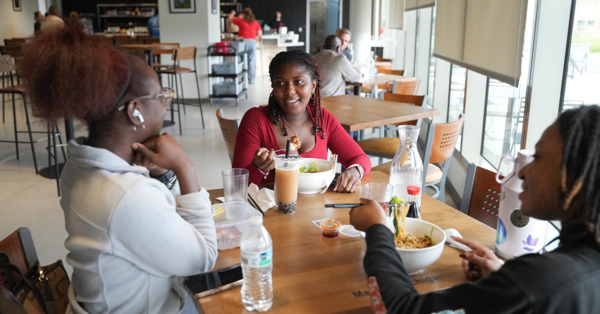 Western welcomes new full-service restaurant to student center | News ...