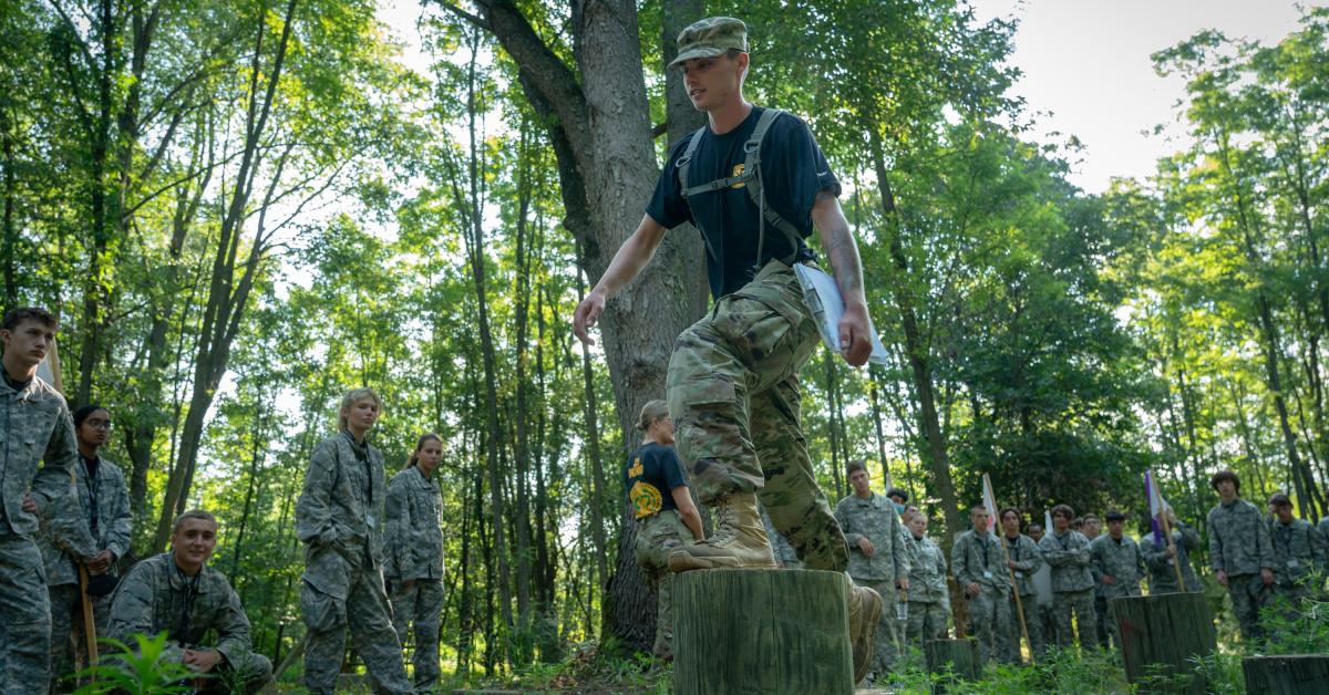 Western students gain leadership experience at ROTC camp | News ...