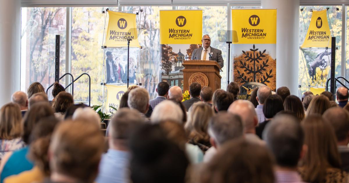 WMU president unveils goal to achieve one of Michigan's top graduation ...