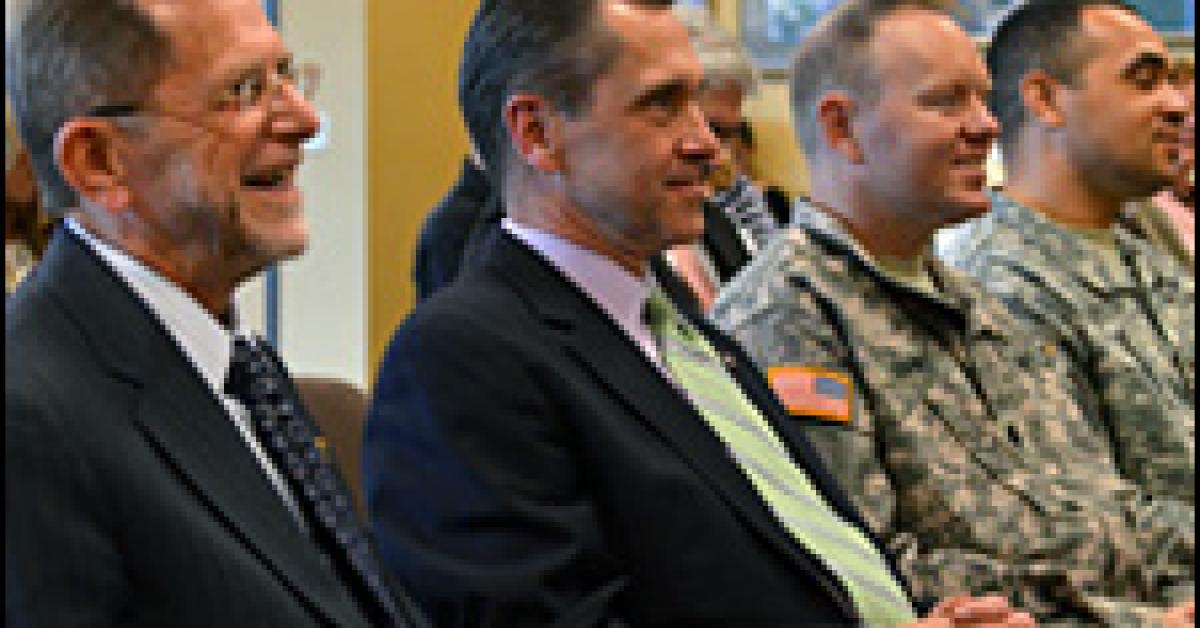 Dunn accepts Department of Defense award for troop support | News ...